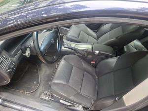 Blue Volvo S60 2005 in Taurage, with an engine capacity of 2.40 L and mileage of 300 thousand km for 1890 €, photo 11 on AUTOMOTO.COM.LV