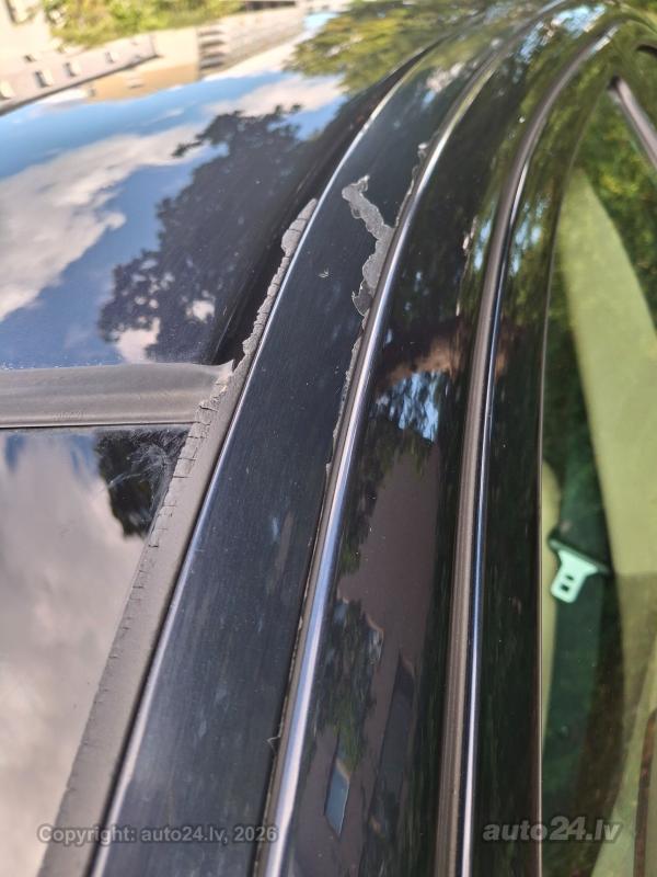 Zils Volvo S60 2005 Tallina, ar dzinēja tilpumu 2.40 L un nobraukumu 322 tūkst. km par 4000 €, foto 9 vietnē AUTOMOTO.COM.LV