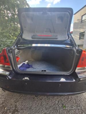 Zils Volvo S60 2005 Tallina, ar dzinēja tilpumu 2.40 L un nobraukumu 322 tūkst. km par 4000 €, foto 13 vietnē AUTOMOTO.COM.LV