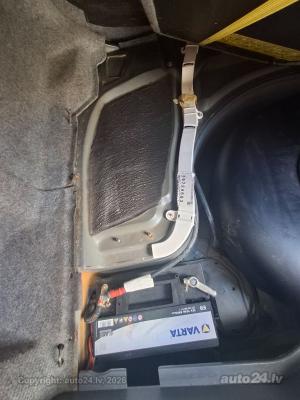 Zils Volvo S60 2005 Tallina, ar dzinēja tilpumu 2.40 L un nobraukumu 322 tūkst. km par 4000 €, foto 15 vietnē AUTOMOTO.COM.LV