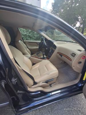 Zils Volvo S60 2005 Tallina, ar dzinēja tilpumu 2.40 L un nobraukumu 322 tūkst. km par 4000 €, foto 17 vietnē AUTOMOTO.COM.LV
