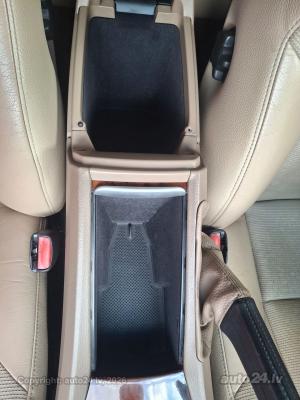 Zils Volvo S60 2005 Tallina, ar dzinēja tilpumu 2.40 L un nobraukumu 322 tūkst. km par 4000 €, foto 22 vietnē AUTOMOTO.COM.LV