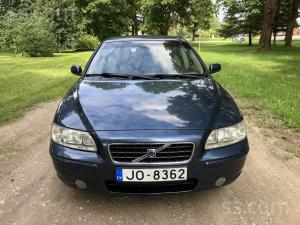 Blue Volvo S60 2005 in Jelgava, with an engine capacity of 2.40 L and mileage of 345 thousand km for 1850 €, photo 3 on AUTOMOTO.COM.LV