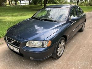 Blue Volvo S60 2005 in Jelgava, with an engine capacity of 2.40 L and mileage of 345 thousand km for 1850 €, photo 5 on AUTOMOTO.COM.LV