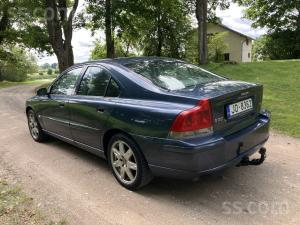 Blue Volvo S60 2005 in Jelgava, with an engine capacity of 2.40 L and mileage of 345 thousand km for 1850 €, photo 6 on AUTOMOTO.COM.LV