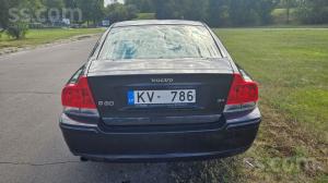 Zils Volvo S60 2005 Rīga, ar dzinēja tilpumu 2.40 L un nobraukumu 267 tūkst. km par 1750 €, foto 4 vietnē AUTOMOTO.COM.LV