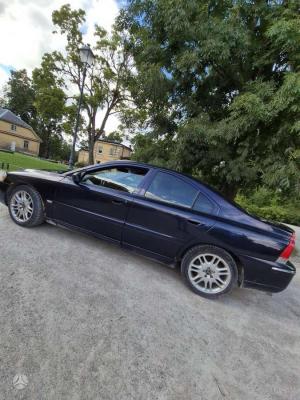 Zils Volvo S60 2005 Viļņa, ar dzinēja tilpumu 2.40 L un nobraukumu 283 tūkst. km par 1500 €, foto 4 vietnē AUTOMOTO.COM.LV