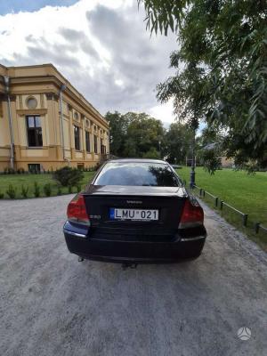 Zils Volvo S60 2005 Viļņa, ar dzinēja tilpumu 2.40 L un nobraukumu 283 tūkst. km par 1500 €, foto 7 vietnē AUTOMOTO.COM.LV