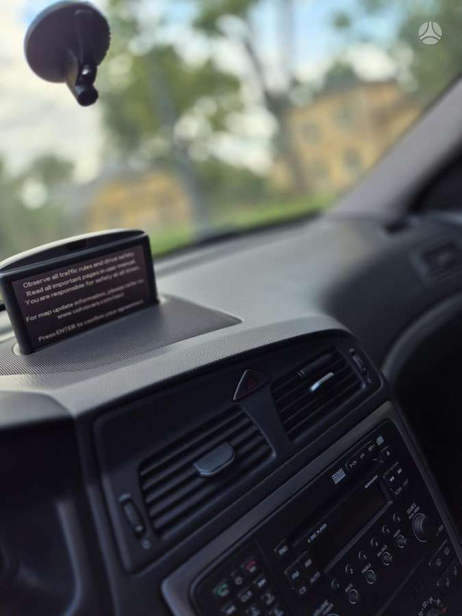 Zils Volvo S60 2005 Viļņa, ar dzinēja tilpumu 2.40 L un nobraukumu 283 tūkst. km par 1500 €, foto 13 vietnē AUTOMOTO.COM.LV