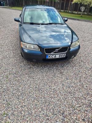 Blue Volvo S60 2005 in Vilnius, with an engine capacity of 2.40 L and mileage of 435 thousand km for 1750 €, photo  on AUTOMOTO.COM.LV