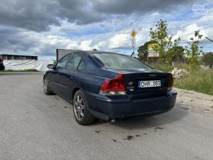 Blue Volvo S60 2005 in Vilnius, with an engine capacity of 2.40 L and mileage of 345 thousand km for 799 €, photo 5 on AUTOMOTO.COM.LV