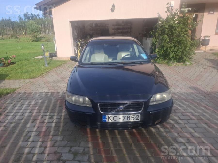 Zils Volvo S60 2005 Rīga, ar dzinēja tilpumu 2.40 L un nobraukumu 292 tūkst. km par 1150 €, foto 3 vietnē AUTOMOTO.COM.LV