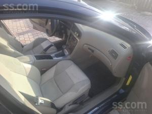 Zils Volvo S60 2005 Rīga, ar dzinēja tilpumu 2.40 L un nobraukumu 292 tūkst. km par 1150 €, foto 8 vietnē AUTOMOTO.COM.LV