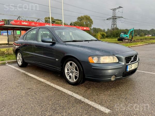 Blue Volvo S60 2006 in Riga, with an engine capacity of 2.40 L and mileage of 272 thousand km for 2200 €, photo 11 on AUTOMOTO.COM.LV