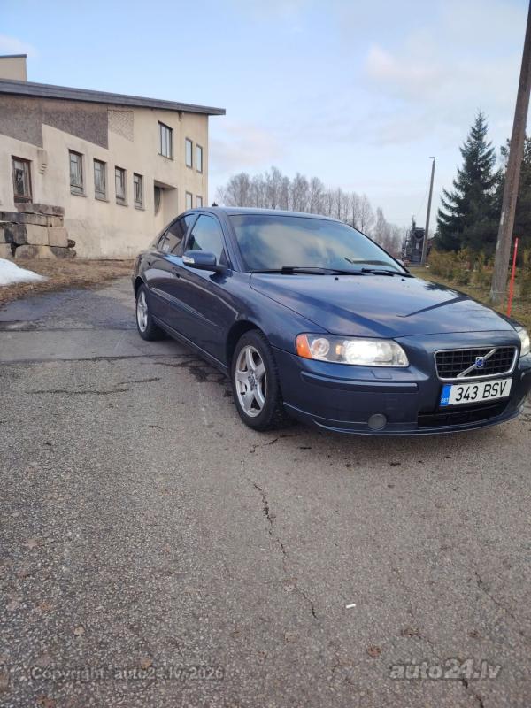 Zils Volvo S60 2006 Paide, ar dzinēja tilpumu 2.40 L un nobraukumu 230 tūkst. km par 5500 €, foto 3 vietnē AUTOMOTO.COM.LV