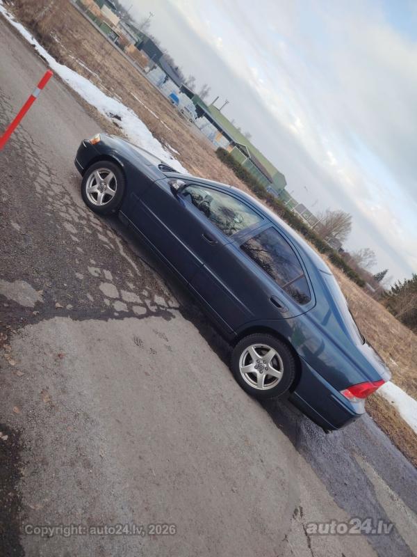 Zils Volvo S60 2006 Paide, ar dzinēja tilpumu 2.40 L un nobraukumu 230 tūkst. km par 5500 €, foto 7 vietnē AUTOMOTO.COM.LV