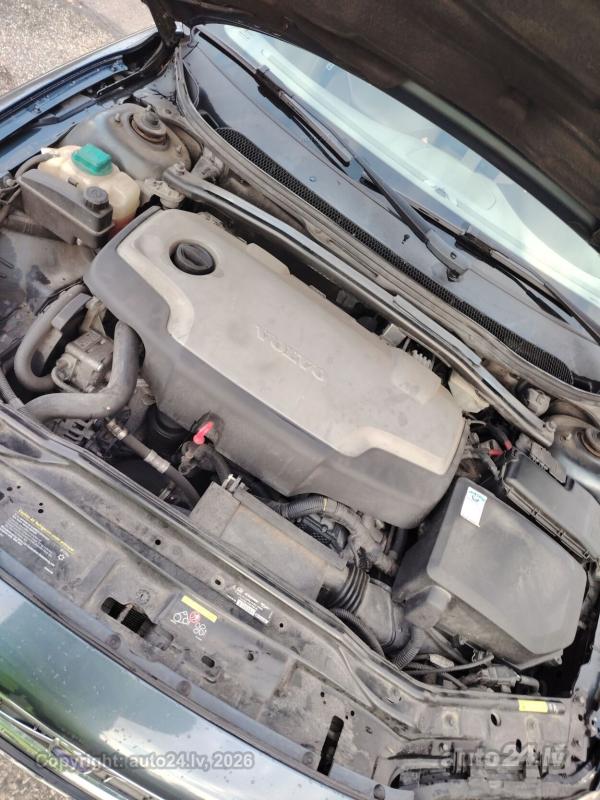 Zils Volvo S60 2006 Paide, ar dzinēja tilpumu 2.40 L un nobraukumu 230 tūkst. km par 5500 €, foto 11 vietnē AUTOMOTO.COM.LV
