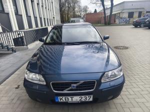 Blue Volvo S60 2006 in Taurage, with an engine capacity of 2.40 L and mileage of 402 thousand km for 1950 €, photo 6 on AUTOMOTO.COM.LV