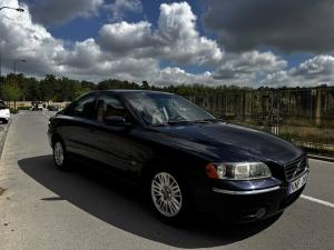 Blue Volvo S60 2006 in Vilnius, with an engine capacity of 2.40 L and mileage of 316 thousand km for 1999 €, photo 9 on AUTOMOTO.COM.LV