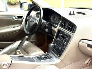 Zils Volvo S60 2006 Rīga, ar dzinēja tilpumu 2.40 L un nobraukumu 295 tūkst. km par 2650 €, foto 11 vietnē AUTOMOTO.COM.LV