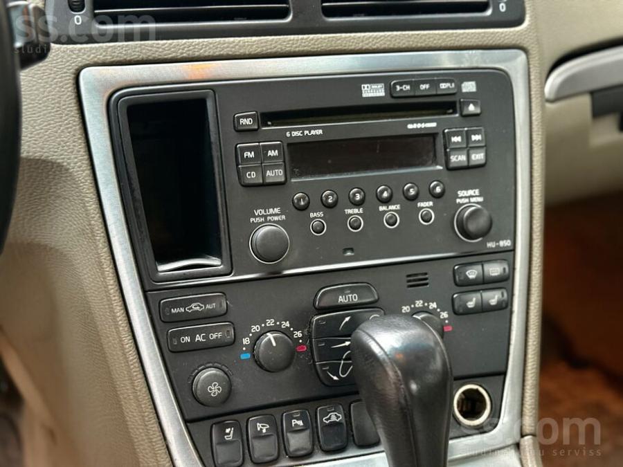 Zils Volvo S60 2006 Rīga, ar dzinēja tilpumu 2.40 L un nobraukumu 295 tūkst. km par 2650 €, foto 12 vietnē AUTOMOTO.COM.LV