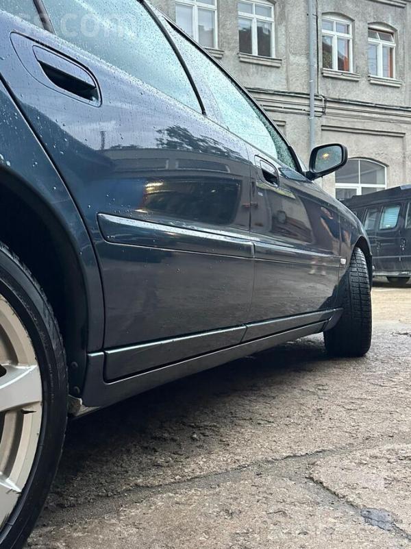 Zils Volvo S60 2006 Rīga, ar dzinēja tilpumu 2.40 L un nobraukumu 242 tūkst. km par 2500 €, foto 9 vietnē AUTOMOTO.COM.LV