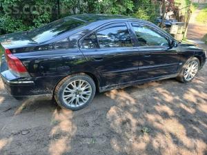 Blue Volvo S60 2006 in Riga, with an engine capacity of 2.40 L and mileage of 317 thousand km for 1450 €, photo 10 on AUTOMOTO.COM.LV