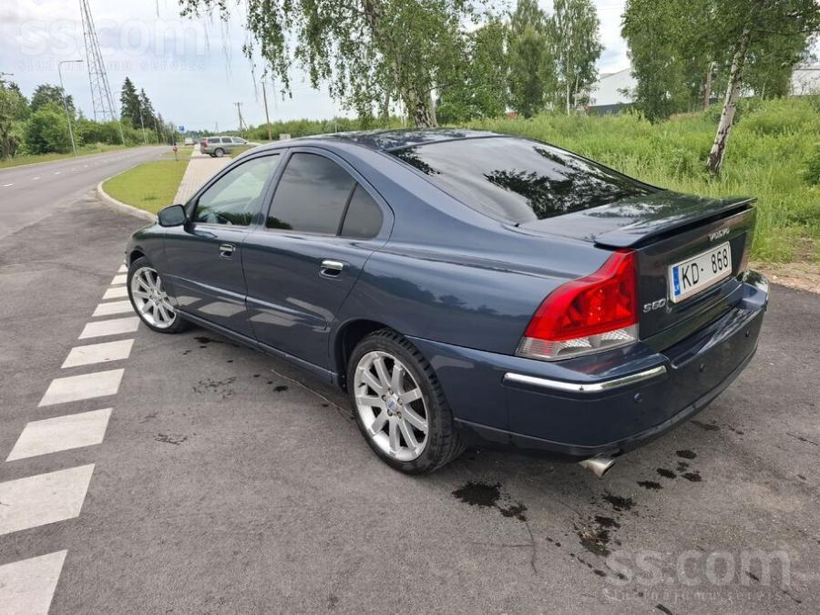 Синий Вольво С60 2006 в Елгава, объемом двигателя 2.40 л и пробегом 304 тыс. км за 2600 €, фото 5 на AUTOMOTO.COM.LV