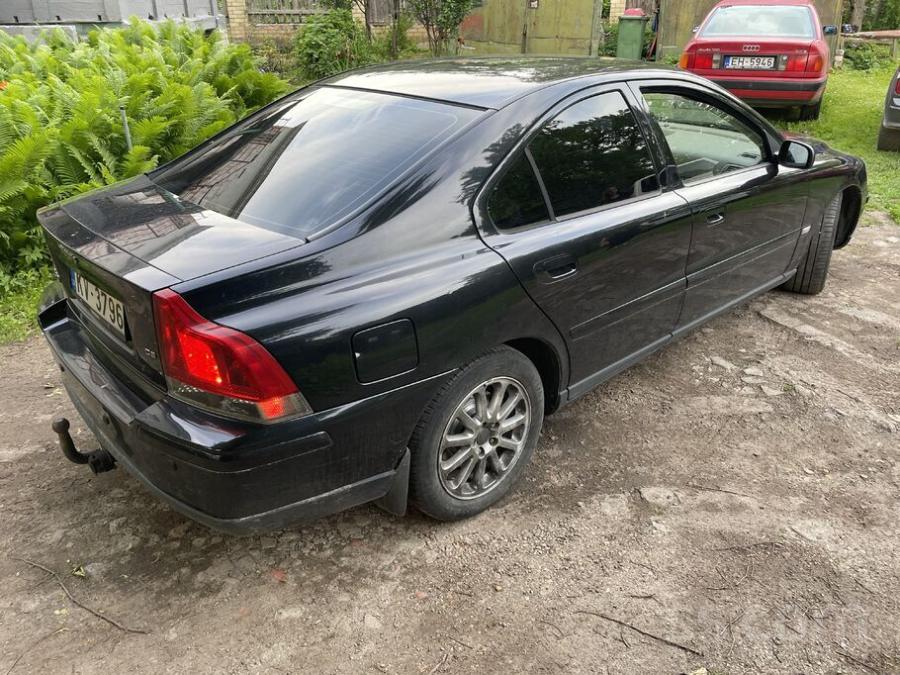 Zils Volvo S60 2006 Rīga, ar dzinēja tilpumu 2.40 L un nobraukumu 325 tūkst. km par 2499 €, foto 5 vietnē AUTOMOTO.COM.LV