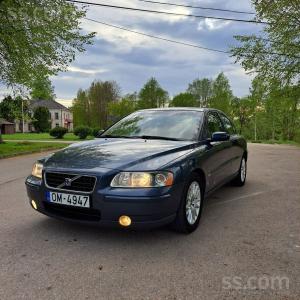Zils Volvo S60 2006 Rēzekne, ar dzinēja tilpumu 2.40 L un nobraukumu 0 tūkst. km par 3150 €, foto  vietnē AUTOMOTO.COM.LV