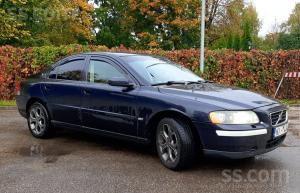 Zils Volvo S60 2006 Rīga, ar dzinēja tilpumu 2.40 L un nobraukumu 179 tūkst. km par 3000 €, foto  vietnē AUTOMOTO.COM.LV