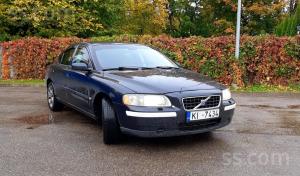 Zils Volvo S60 2006 Rīga, ar dzinēja tilpumu 2.40 L un nobraukumu 179 tūkst. km par 3000 €, foto 4 vietnē AUTOMOTO.COM.LV