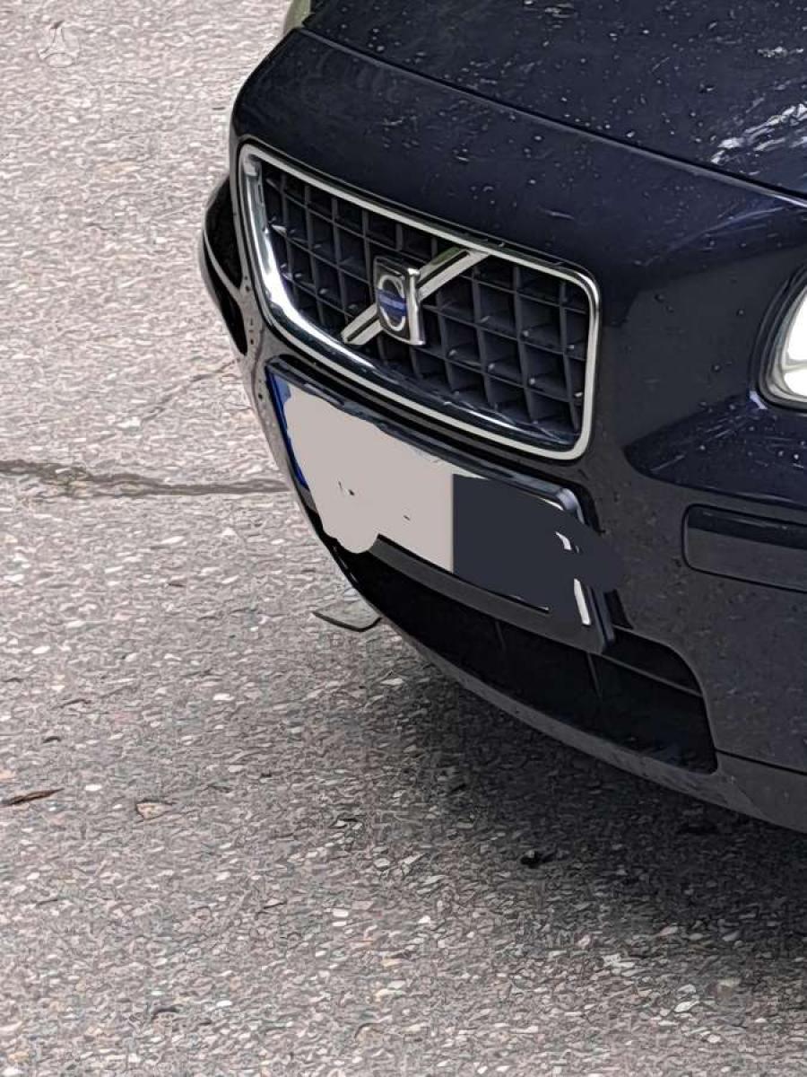 Blue Volvo S60 2006 in Alytus, with an engine capacity of 2.40 L and mileage of 305 thousand km for 2300 €, photo 5 on AUTOMOTO.COM.LV
