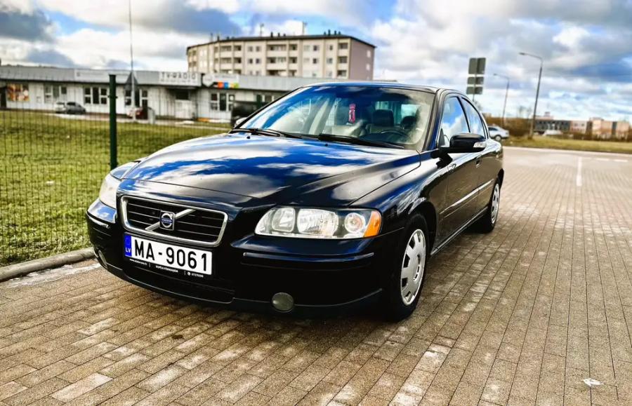 Zils Volvo S60 2006 Jelgava, ar dzinēja tilpumu 2.40 L un nobraukumu 285 tūkst. km par 2490 €, foto 1 vietnē AUTOMOTO.COM.LV