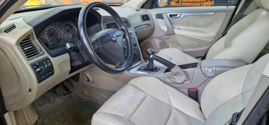Zils Volvo S60 2006 Valmiera, ar dzinēja tilpumu 2.40 L un nobraukumu 336 tūkst. km par 1950 €, foto 9 vietnē AUTOMOTO.COM.LV