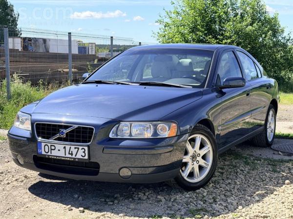 Синий Вольво С60 2006 в Рига, объемом двигателя 2.40 л и пробегом 292 тыс. км за 3995 €, фото 3 на AUTOMOTO.COM.LV