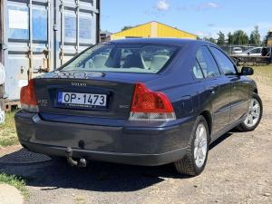 Zils Volvo S60 2006 Rīga, ar dzinēja tilpumu 2.40 L un nobraukumu 292 tūkst. km par 3995 €, foto 5 vietnē AUTOMOTO.COM.LV