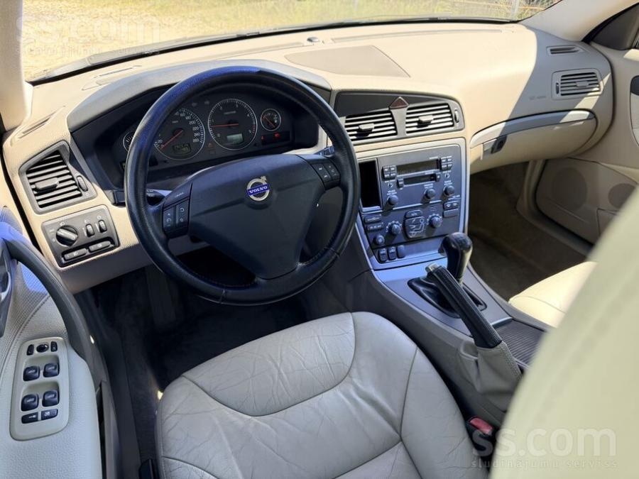 Zils Volvo S60 2006 Rīga, ar dzinēja tilpumu 2.40 L un nobraukumu 292 tūkst. km par 3995 €, foto 11 vietnē AUTOMOTO.COM.LV