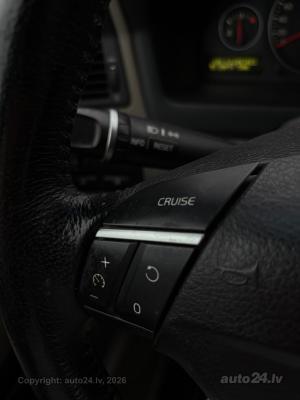 Zils Volvo S60 2006 Tartu, ar dzinēja tilpumu 2.40 L un nobraukumu 232 tūkst. km par 3390 €, foto 16 vietnē AUTOMOTO.COM.LV