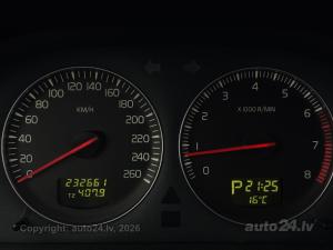 Zils Volvo S60 2006 Tartu, ar dzinēja tilpumu 2.40 L un nobraukumu 232 tūkst. km par 3390 €, foto 18 vietnē AUTOMOTO.COM.LV