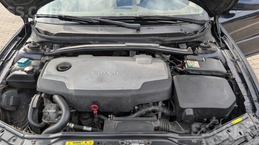 Blue Volvo S60 2006 in Riga, with an engine capacity of 2.40 L and mileage of 420 thousand km for 1150 €, photo 11 on AUTOMOTO.COM.LV