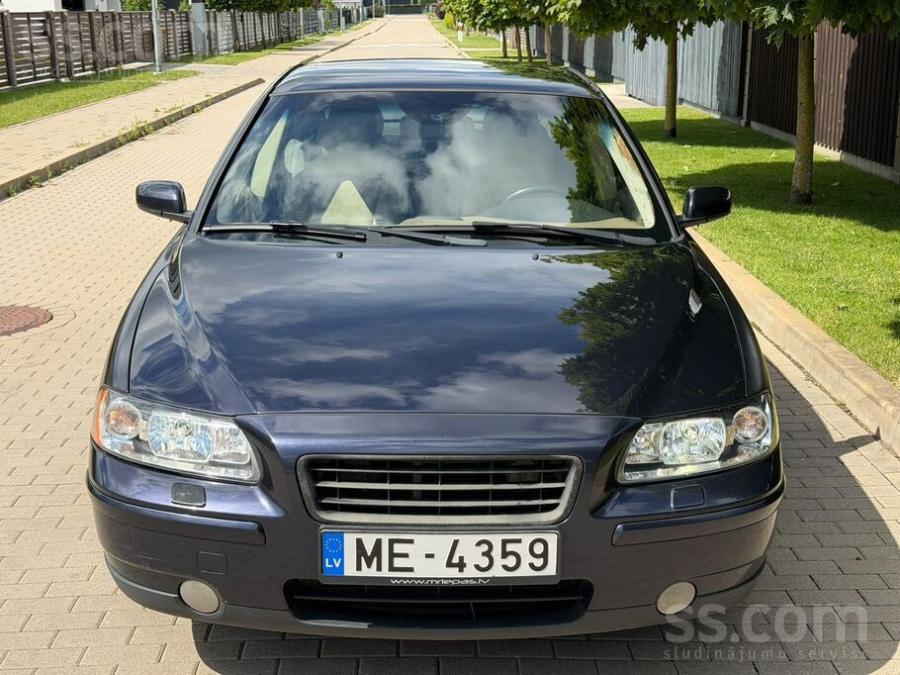 Синий Вольво С60 2006 в Рига, объемом двигателя 2.40 л и пробегом 0 тыс. км за 1390 €, фото 5 на AUTOMOTO.COM.LV