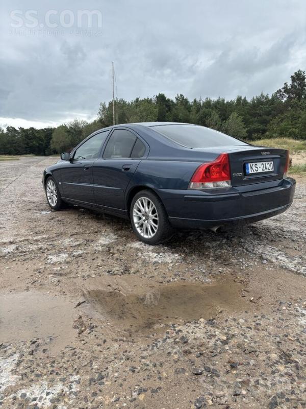 Zils Volvo S60 2006 Liepāja, ar dzinēja tilpumu 2.40 L un nobraukumu 414 tūkst. km par 2650 €, foto 4 vietnē AUTOMOTO.COM.LV