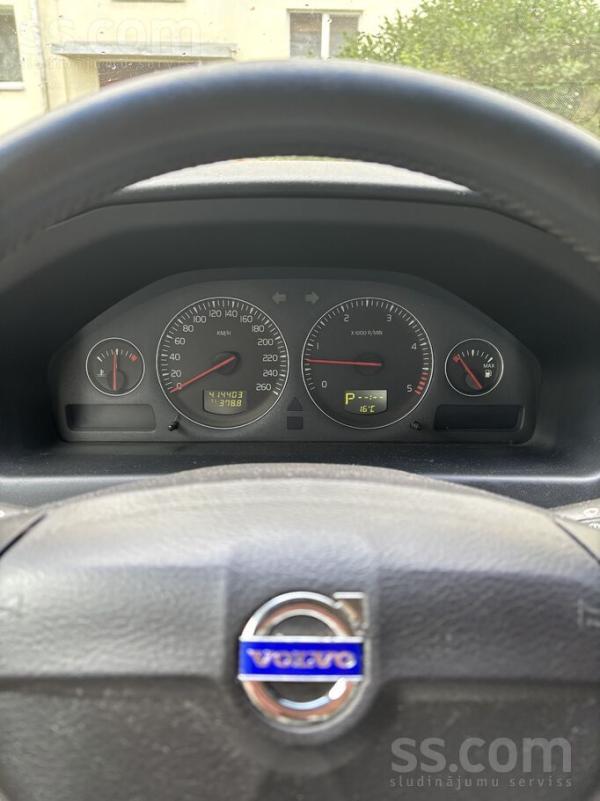 Zils Volvo S60 2006 Liepāja, ar dzinēja tilpumu 2.40 L un nobraukumu 414 tūkst. km par 2650 €, foto 8 vietnē AUTOMOTO.COM.LV
