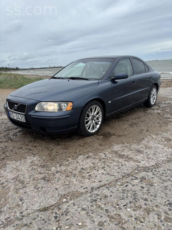 Blue Volvo S60 2006 in Liepaja, with an engine capacity of 2.40 L and mileage of 414 thousand km for 2400 €, photo 1 on AUTOMOTO.COM.LV