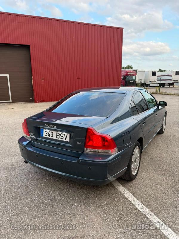 Zils Volvo S60 2006 Tallina, ar dzinēja tilpumu 2.40 L un nobraukumu 240 tūkst. km par 4800 €, foto 3 vietnē AUTOMOTO.COM.LV