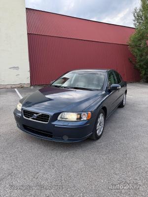 Zils Volvo S60 2006 Tallina, ar dzinēja tilpumu 2.40 L un nobraukumu 240 tūkst. km par 4800 €, foto  vietnē AUTOMOTO.COM.LV