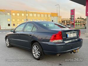 Blue Volvo S60 2006 in Rapla, with an engine capacity of 2.50 L and mileage of 0 thousand km for 1500 €, photo 4 on AUTOMOTO.COM.LV