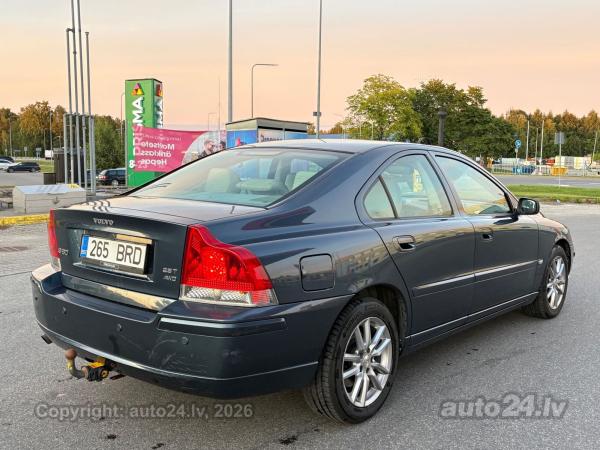 Blue Volvo S60 2006 in Rapla, with an engine capacity of 2.50 L and mileage of 0 thousand km for 1500 €, photo 6 on AUTOMOTO.COM.LV