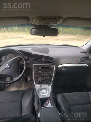 Blue Volvo S60 2006 in Riga, with an engine capacity of 2.40 L and mileage of 382 thousand km for 1650 €, photo 3 on AUTOMOTO.COM.LV